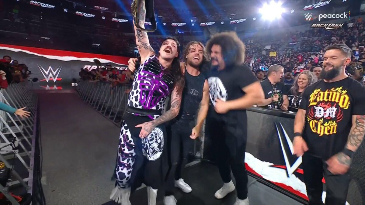 Dominik Mysterio vence a Penta en WWE Backlash 2025 y continúa siendo el Campeón ...